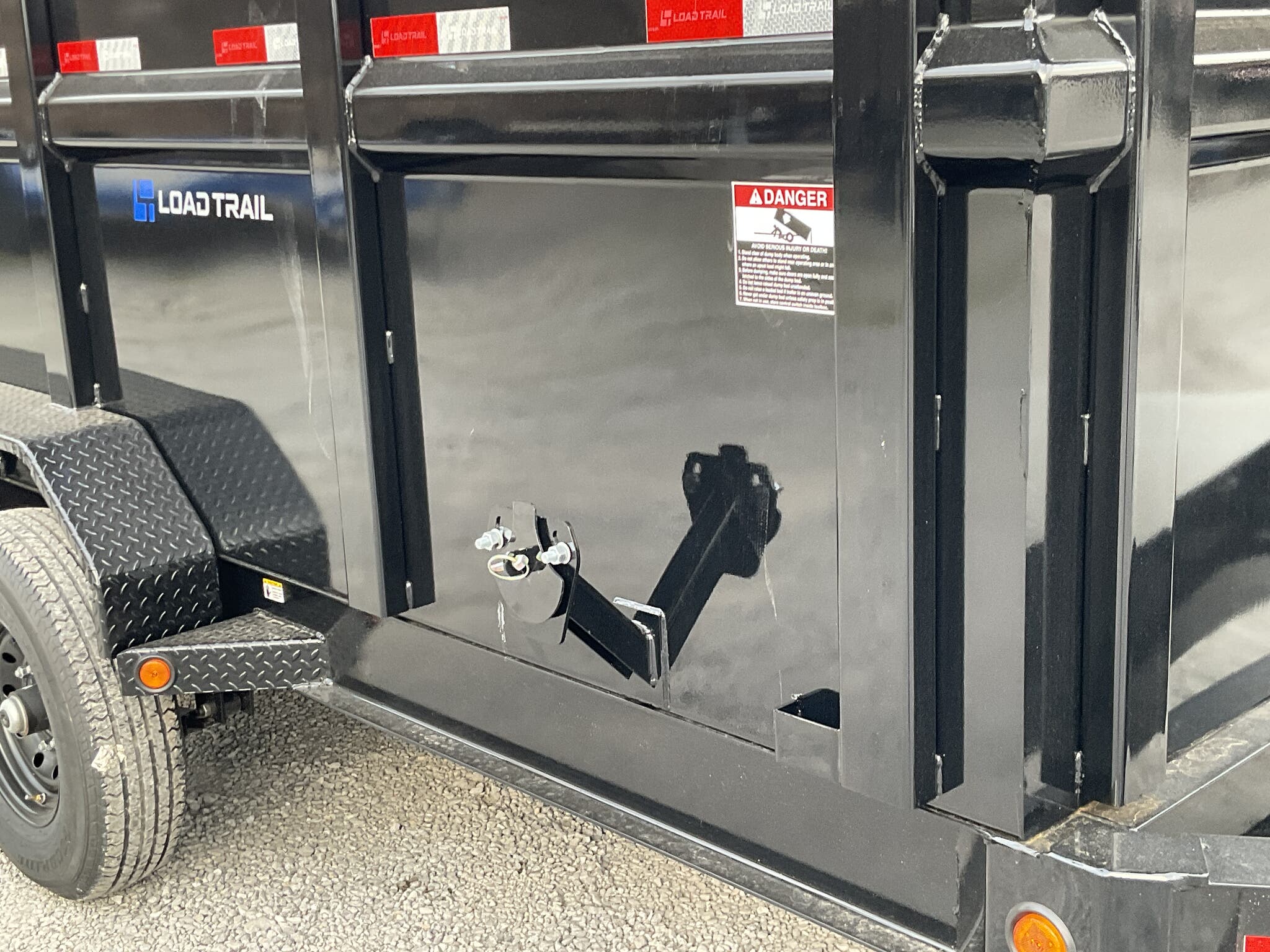 2024 Load Trail DL8314072-48 - #LT16209