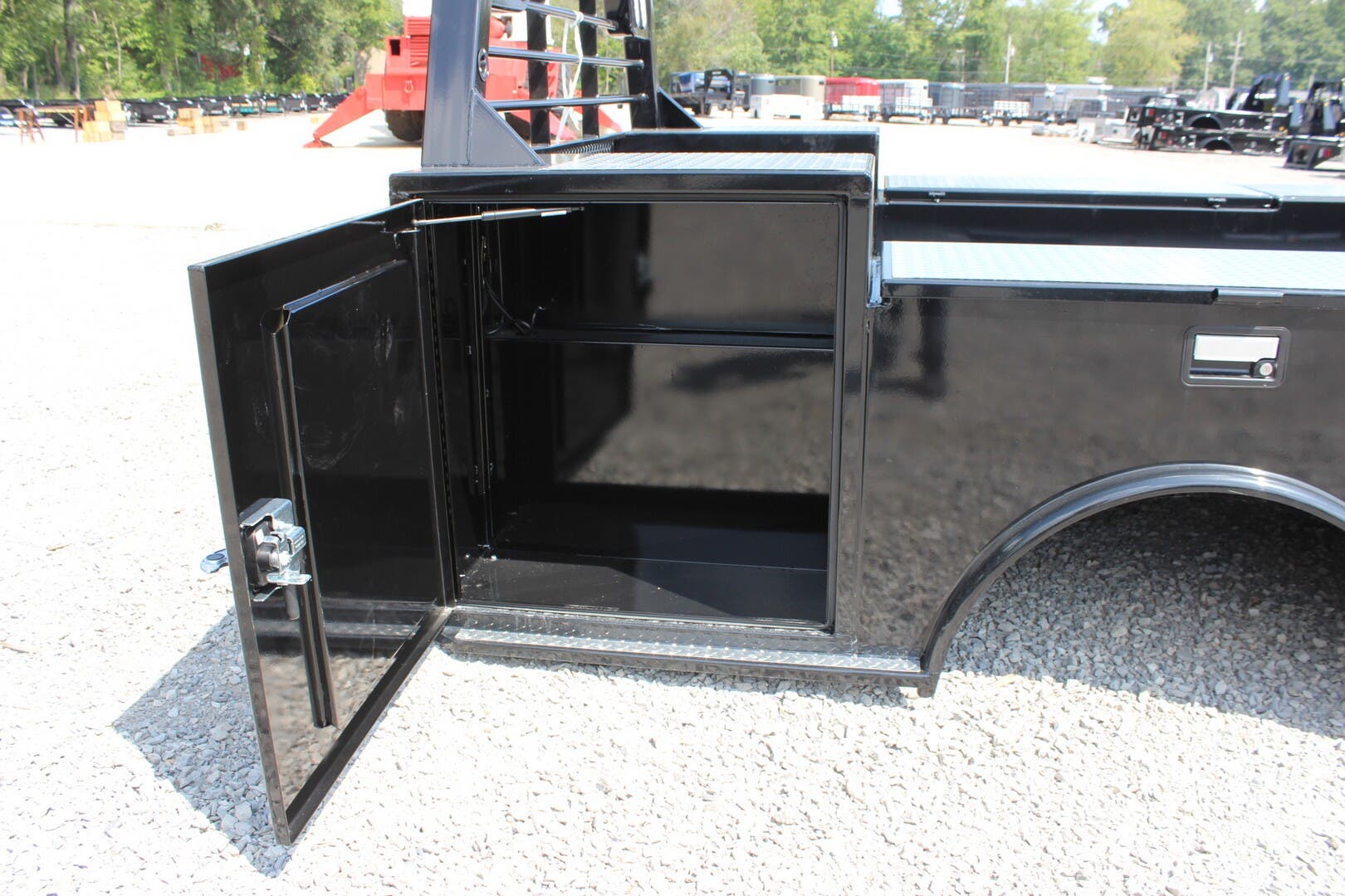 CM Trailers TM-112/94/60/34-DLX 9.4 DUAL WHL CHASSIS - #CM04122